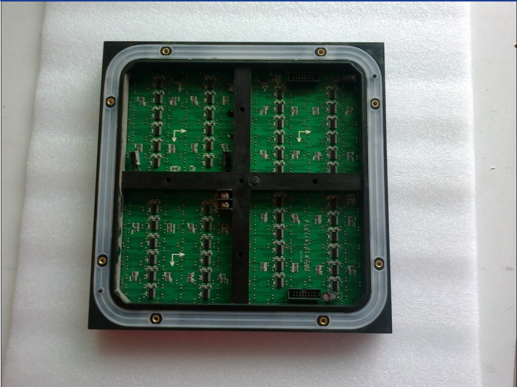 RGB P16mm DIP Outdoor LED Display Panel 256x256 - LeemanDisplay